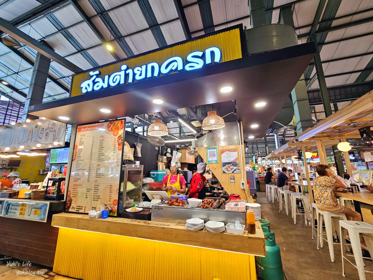 曼谷文青市場【Food Villa Ratchaphruek】觀光客不知道寶藏景點，便宜又好吃！ - Yuki's Life